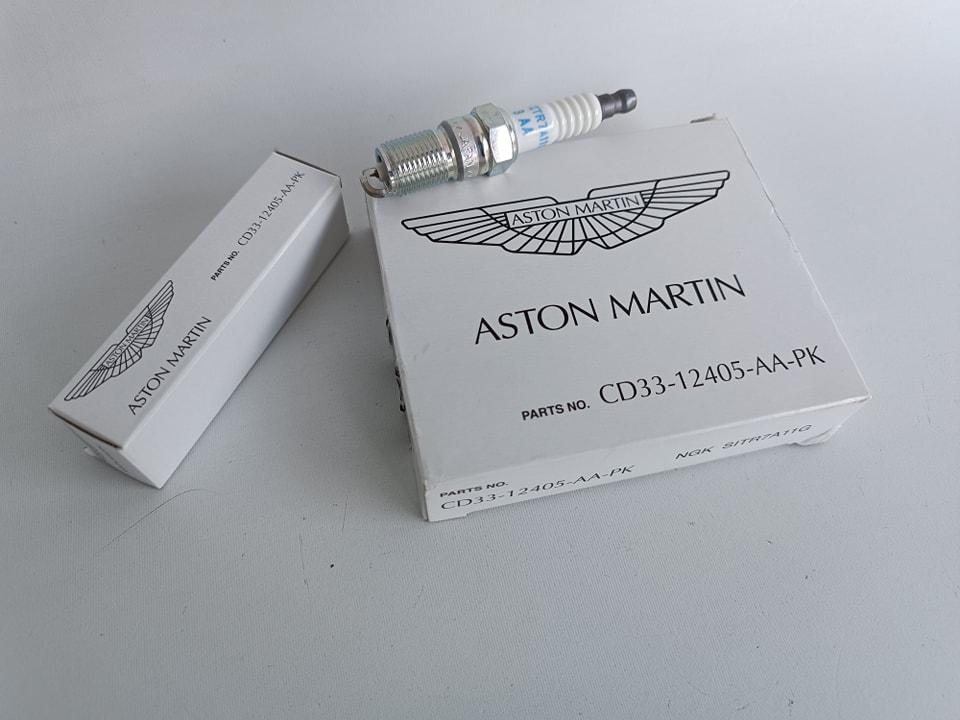 Ngk Aston Martin DB9 4lü Buji Seti CD33-12405-AA-PK